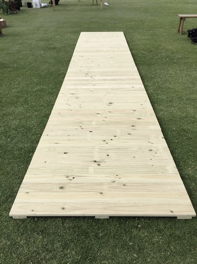 1 Metre Customisable Wooden Aisle Platform/Runner | Prop Garage